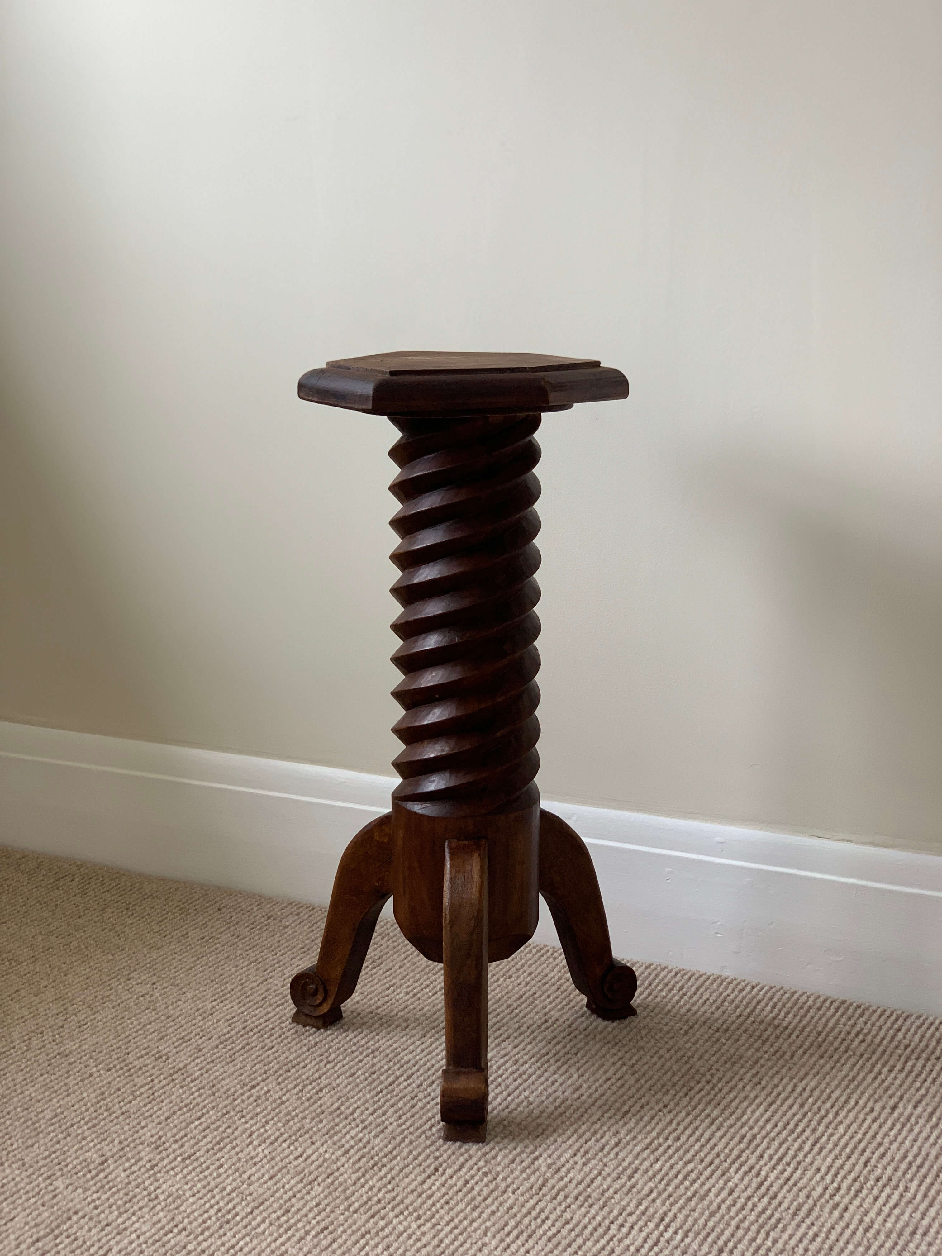 French antique twisted side table – Custodian Antiques